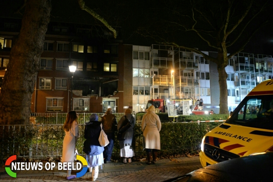 Explosie En Flinke Brand Verwoest Woning Rusthoflaan Rotterdam Video