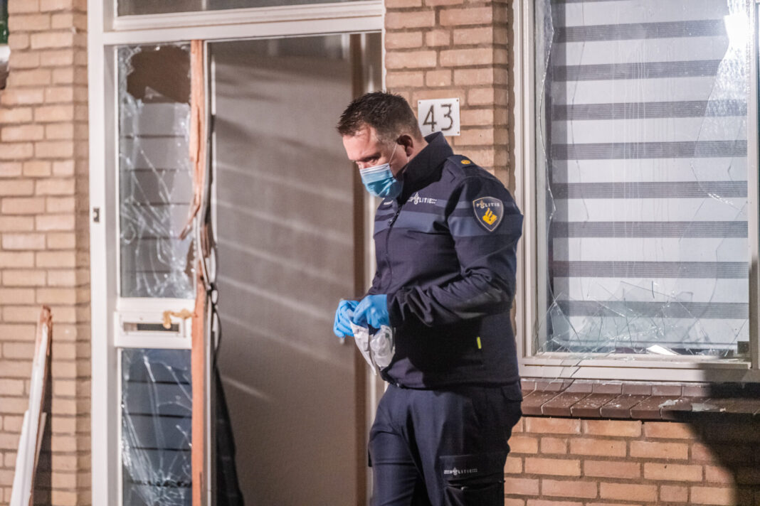 Gemeente sluit woning per direct na explosie Rotterdam Ommoord - Nieuws ...