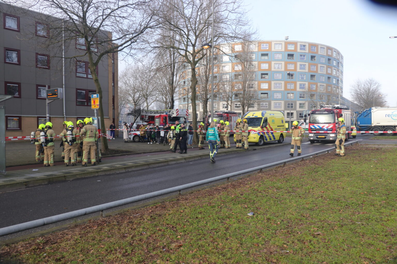 Explosie in portiek Rosestraat Rotterdam (GRIP 1) - Nieuws op Beeld ...