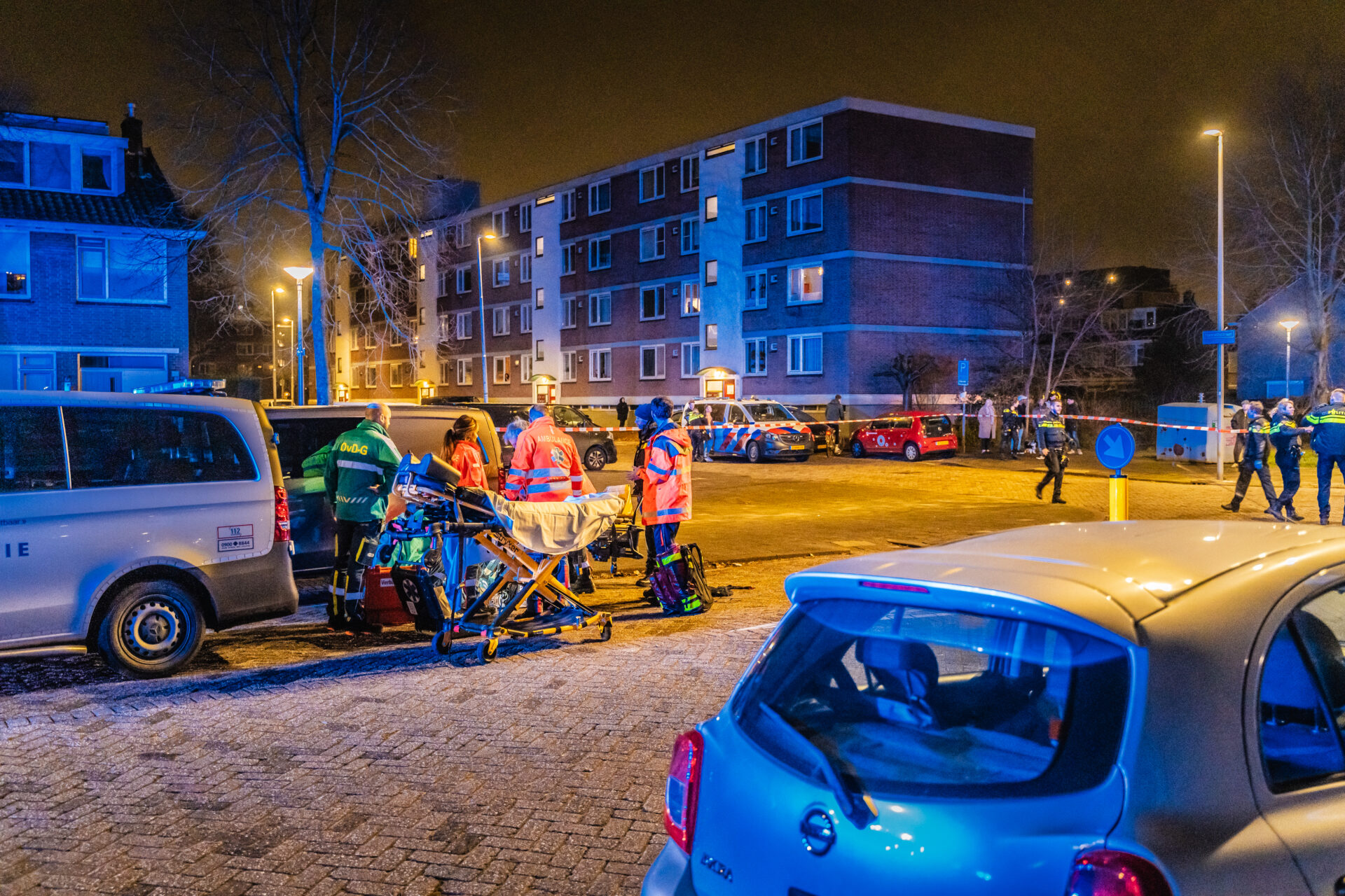 Zwaargewonde na steekpartij in woning Duikerstraat Rotterdam - Nieuws ...