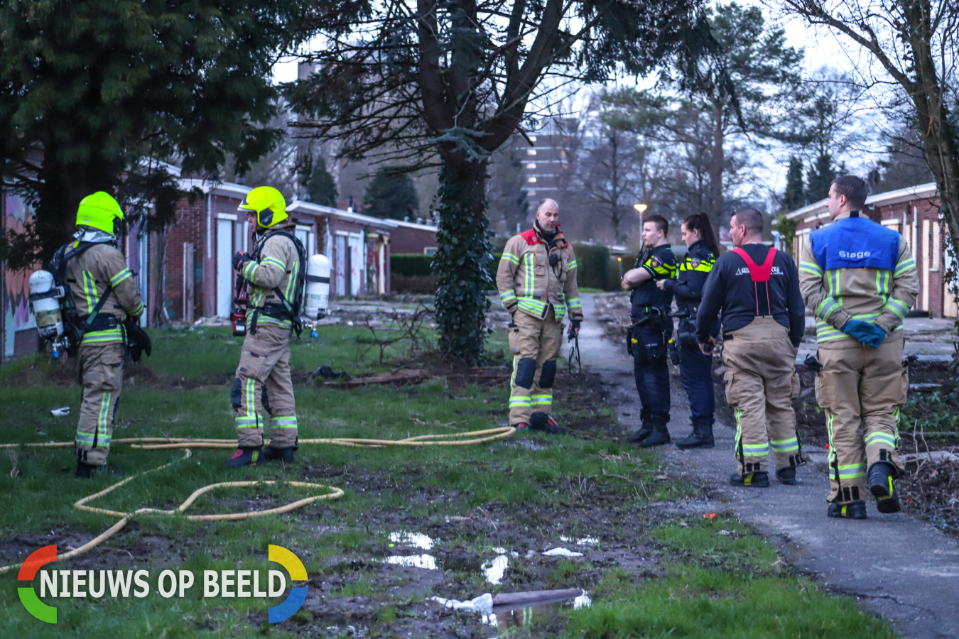 Opnieuw brand in leegstaande woning Aardnoudstraat Rotterdam - Nieuws op Beeld - 112 Nieuws ...