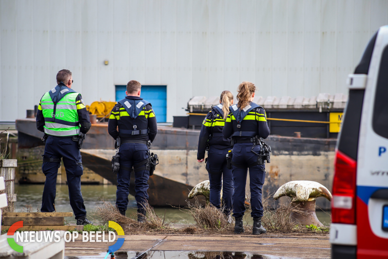 Stoffelijk overschot aangetroffen Merwehaven Rotterdam - Nieuws op ...